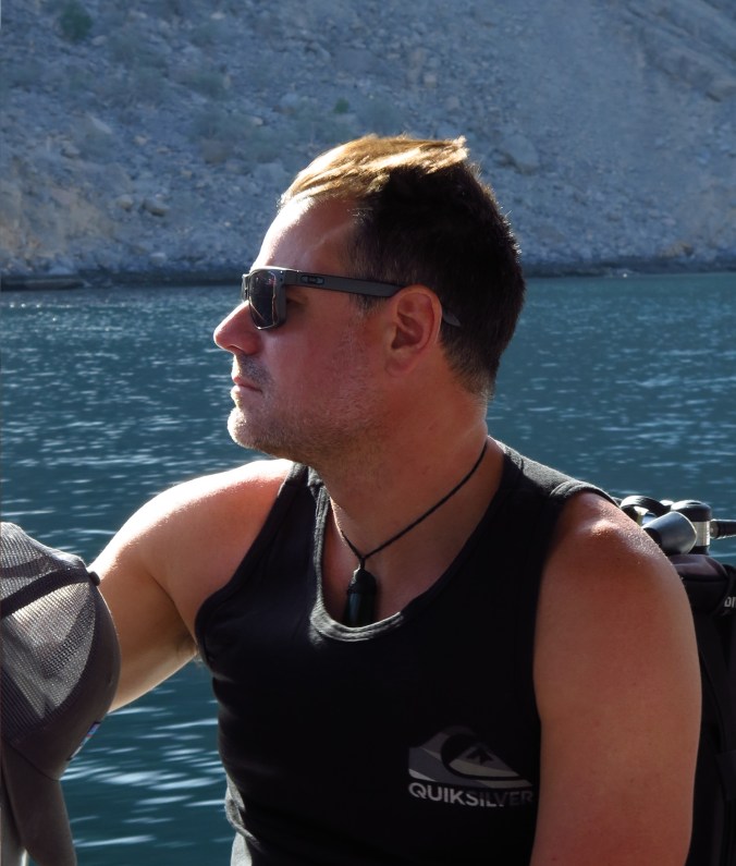 Marine biodiversity in Oman: Mini-blog 2 – Meet the team | Critter Research
